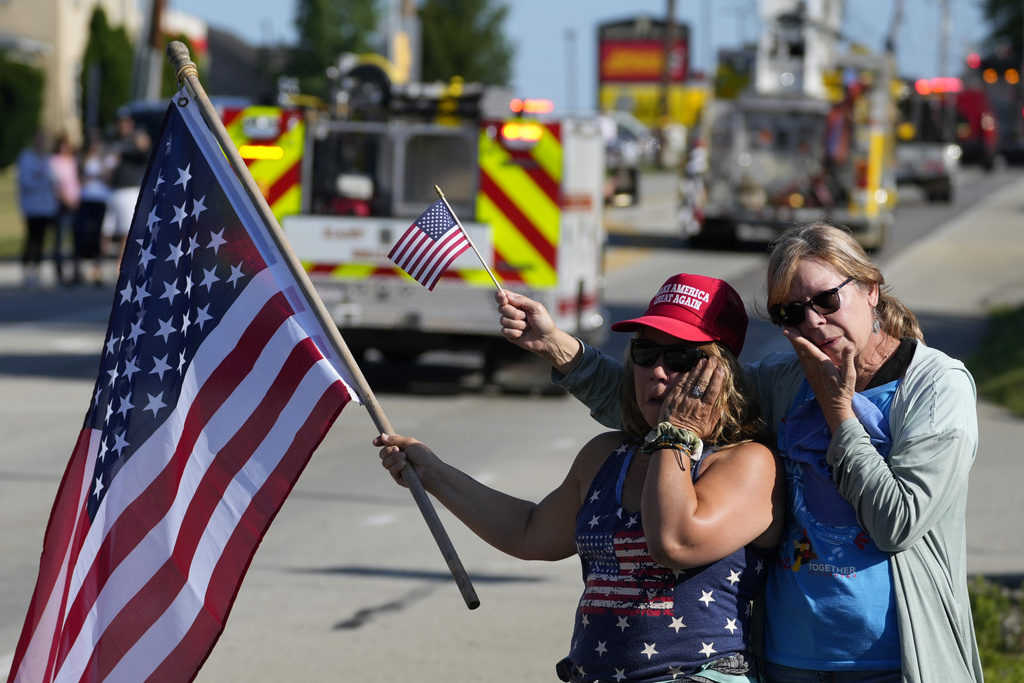 Firefighter killed at Trump rally honored with bagpipes, gun salute and ...